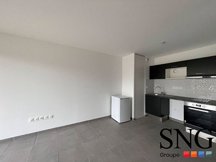 Appartement à louer - Eaunes - 2 pièces - 1 chambre