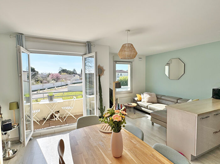 Appartement à vendre - Brindas - 4 pièces - 3 chambres