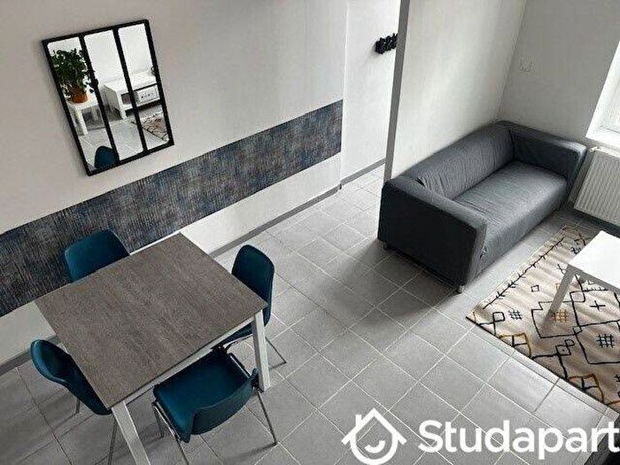 Appartement à louer - Epeule-Trichon, Roubaix - 1 pièce - 1 chambre