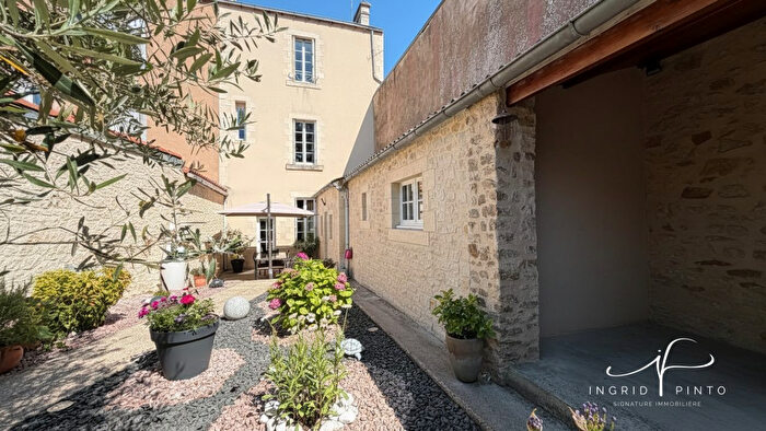 Maison 6 pièces à vendre à Parthenay