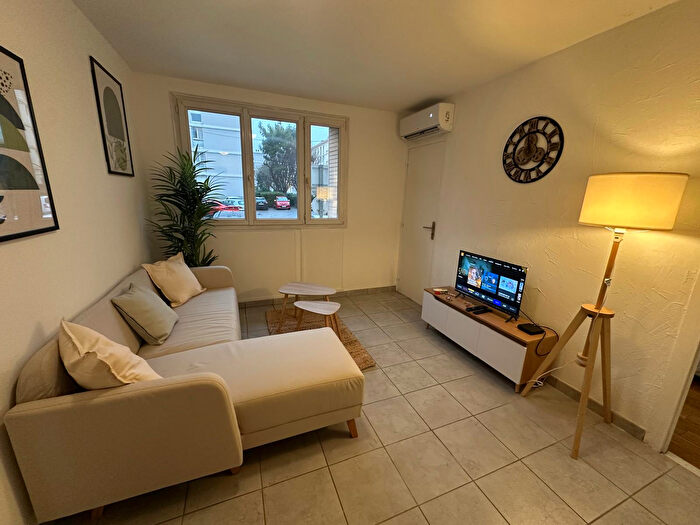 Appartement à louer - Marseille e , Sainte-Marguerite - 5 pièces - 4 chambres