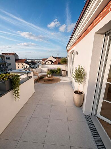 Plaisir, Centre-ville, Château : Appartement 4 pièces à vendre