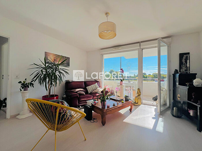 Appartement 2 pièces à Saint-Ouen-l'Aumône, Eglise, à vendre