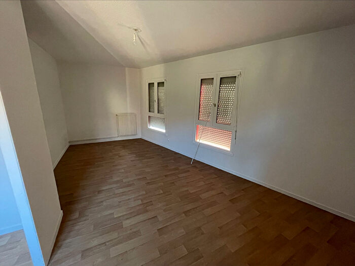 Appartement 2 pièces à Rive-de-Gier, Centre-ville, Baldeyrou, République, à louer