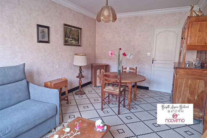 Maison à vendre - Mortagne-sur-Sèvre - 6 pièces - 3 chambres