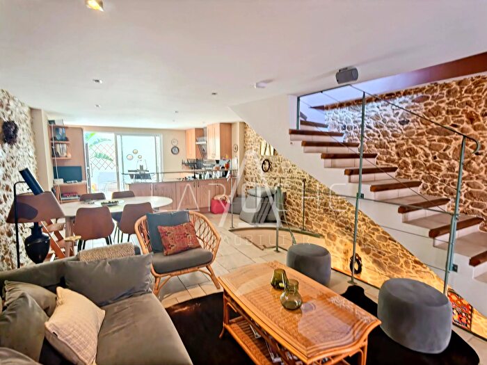 Argelès-sur-Mer, Centre-ville : Maison 5 pièces à vendre