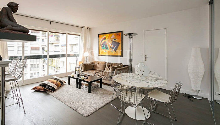 Appartement à vendre - Paris e  - 3 pièces - 1 chambre