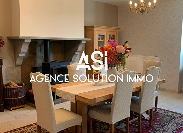 Maison à vendre - Saint-Aubin-Fosse-Louvain - 6 pièces - 3 chambres