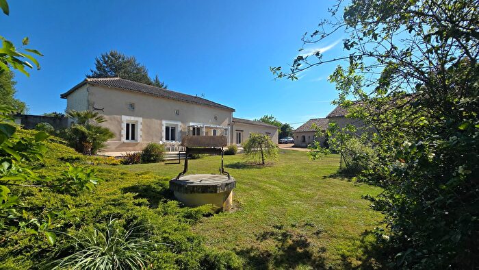 Queaux - Maison 9 pièces à vendre