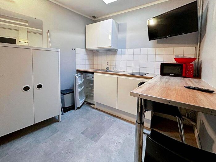 Appartement 1 pièce à louer à Cernay Jamin-Jean Jaurès-Epinettes, Reims