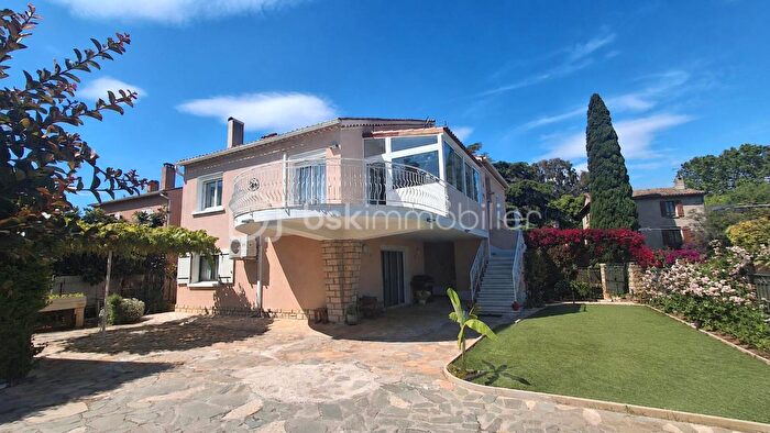 Maison 8 pièces à vendre à Hyères, Gare, Godillot