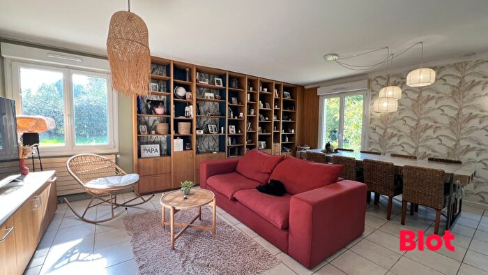 Maison à vendre - Laillé - 7 pièces - 5 chambres