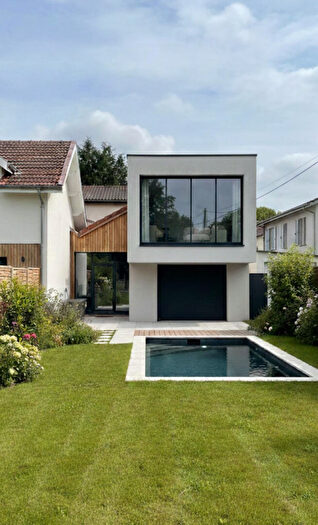 Maison à vendre - Mérignac, Capeyron - 4 pièces - 3 chambres