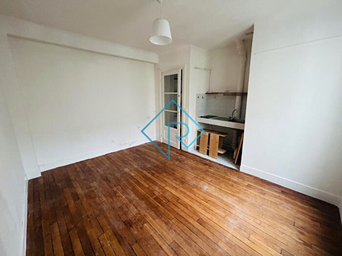 Appartement à louer - Paris e , Belleville - 1 pièce