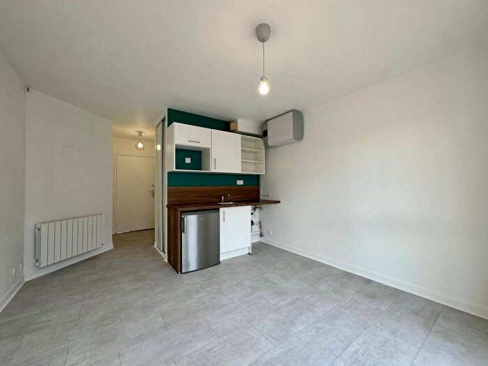 Appartement à louer - Abattoirs, Dijon - 2 pièces - 1 chambre