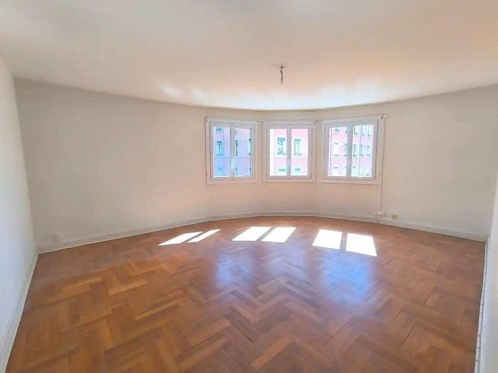 Charpennes-Tonkin, Villeurbanne : Appartement 3 pièces à louer