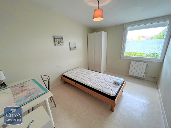 Appartement à louer - Cholet, Notre Dame - 1 pièce
