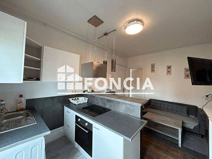 Gare Nord et Ouest, Charleville-Mézières - Appartement 2 pièces à louer
