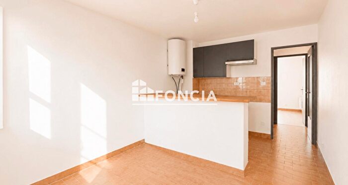 Cogolin, Centre-ville, Subeiran, Pas de Grimaud : Appartement 2 pièces à vendre