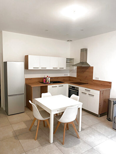 Appartement 3 pièces à Nîmes, Gambetta, à louer