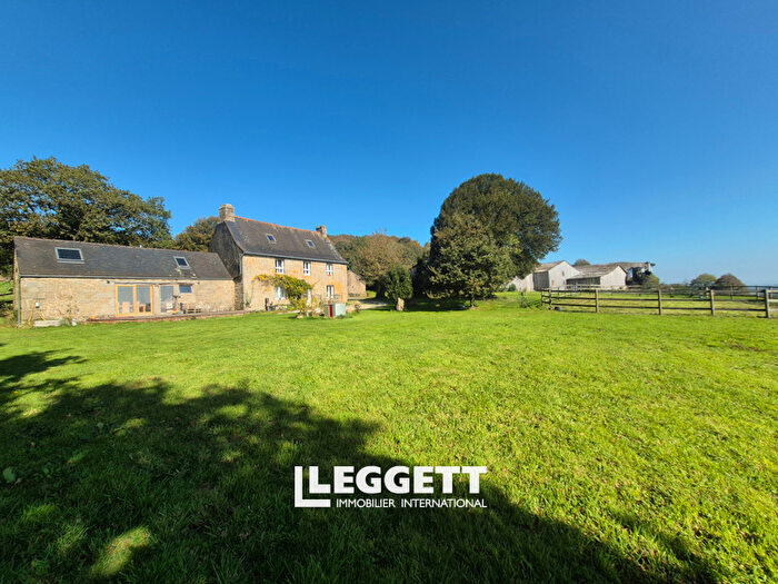 Maison à vendre - Kergrist-Moëlou - 16 pièces - 6 chambres