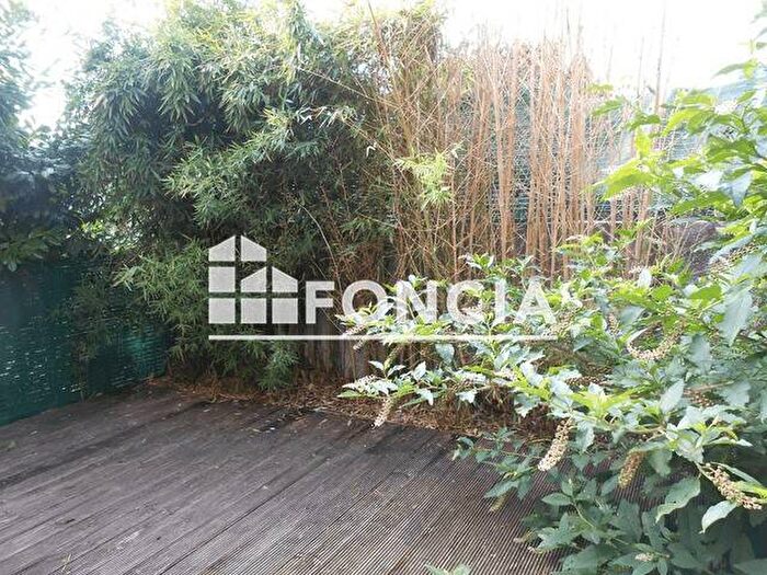 Maison à louer - Urbain Nord, Bagnols-sur-Cèze - 3 pièces - 2 chambres