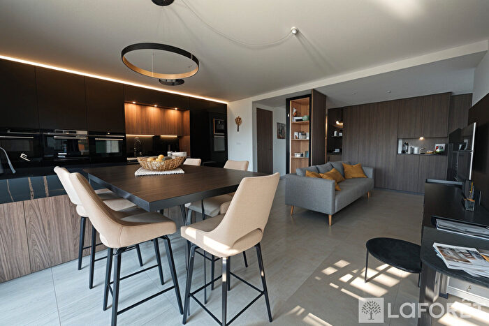 Appartement à louer - Saint-Cyr-au-Mont-dOr - 3 pièces - 2 chambres