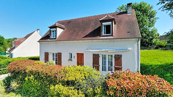 Chaumont-en-Vexin : Maison 5 pièces à vendre