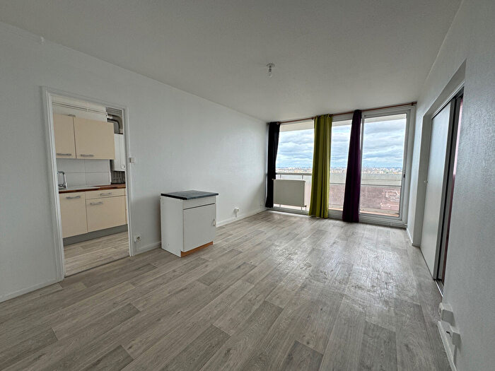 Appartement à louer - Mérignac, Capeyron - 4 pièces - 2 chambres