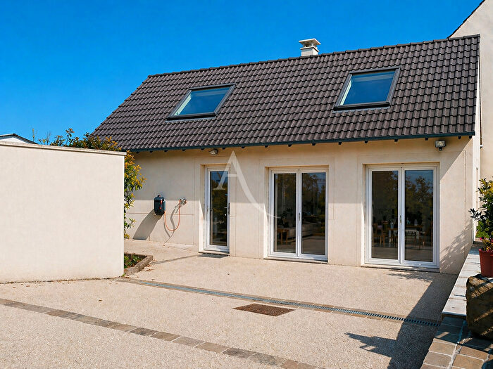 Maison 5 pièces à Pamfou, à vendre