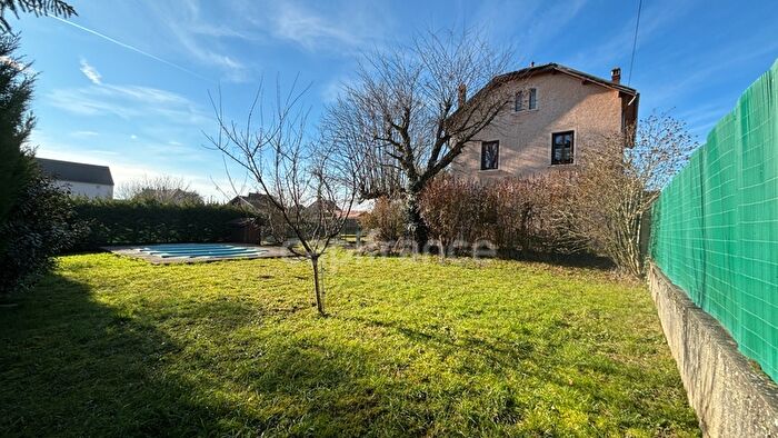 Maison à vendre - Les Avenières - 10 pièces - 6 chambres