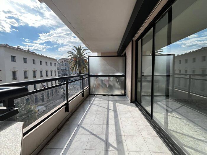 Appartement 3 pièces à louer - Lepante, Nice