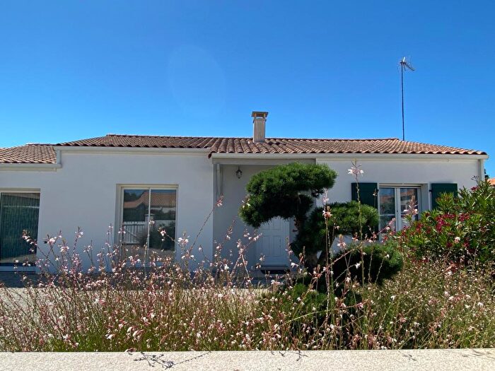 Maison à vendre - Saint-Vincent-sur-Jard - 4 pièces - 3 chambres