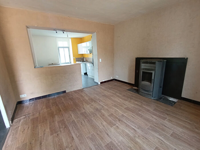 Vallon-sur-Gée : Maison 3 pièces à vendre