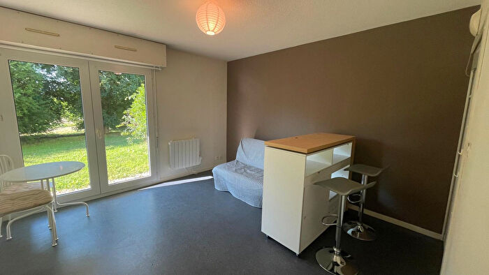 Appartement 1 pièce à louer à Saint-Benoît