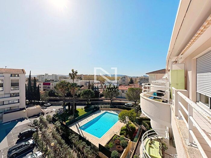 Appartement 4 pièces à Saint-Raphaël, Centre-ville, à vendre