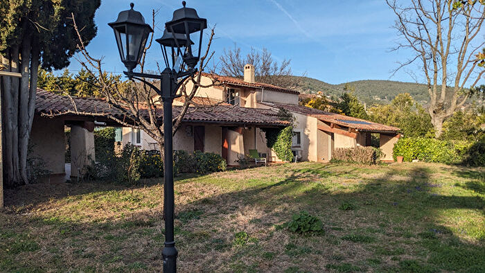 Maison à vendre - Draguignan, Le Seyran, Pont dAups, Pont de Lorgues - 7 pièces - 5 chambres