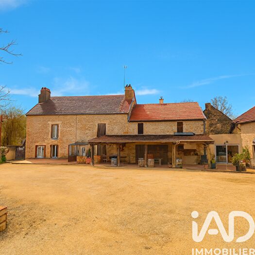 Maison à vendre - Praslay - 8 pièces - 5 chambres