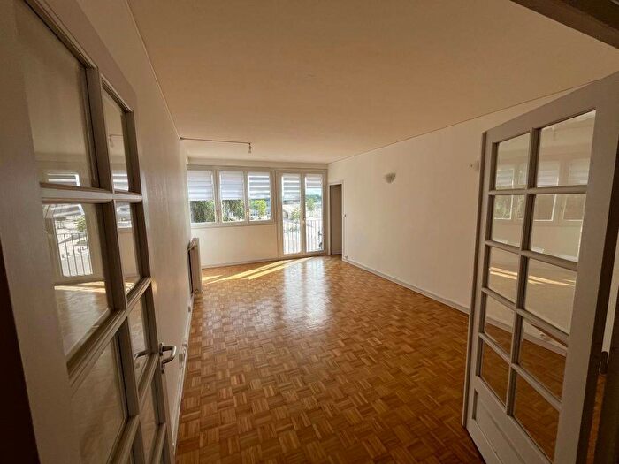 Centre Ville, La Rochelle : Appartement 4 pièces à louer