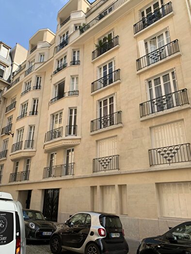 Paris 16ème, Auteuil-Nord, Jasmin, Mirabeau - Appartement 5 pièces à vendre