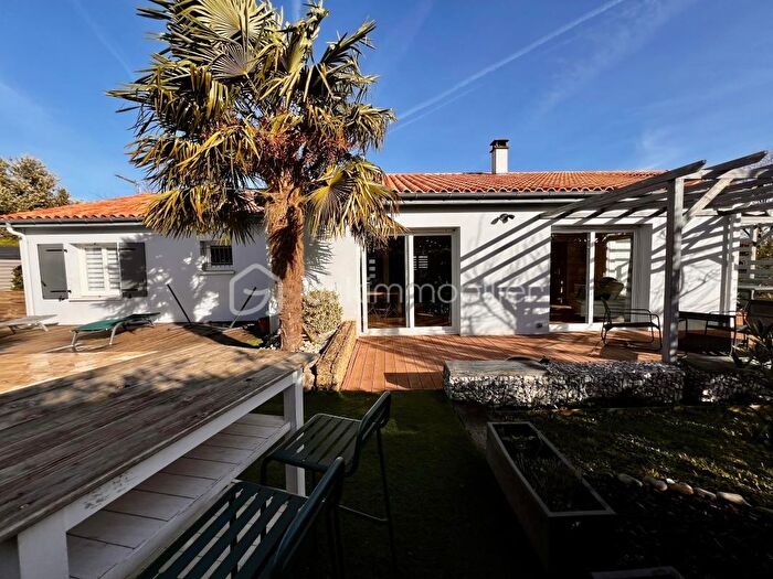 Maison 6 pièces à Cissé, à vendre