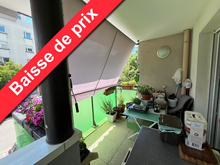Appartement à vendre - Échirolles, Centre-ville - 2 pièces - 1 chambre