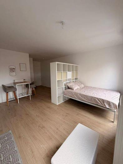 Berges Noyers Pv, Sucy-en-Brie - Appartement 1 pièce à louer