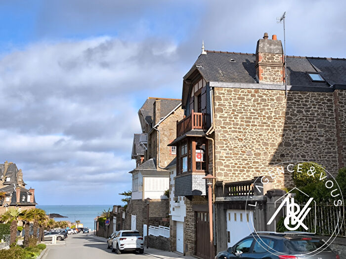 Maison à vendre - Dinard, Saint-Enogat, Port Blanc, Pointe de la Roche Pelée - 4 pièces - 2 chambres