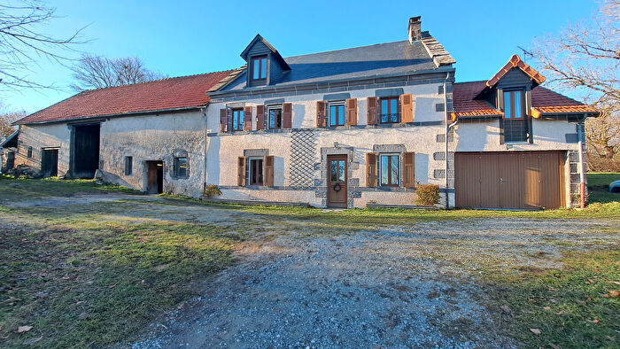 Maison à vendre - Manzat - 7 pièces - 3 chambres