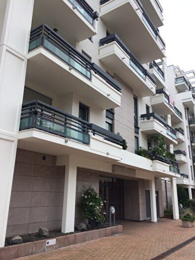 Appartement à louer - Strasbourg, Orangerie - 3 pièces - 2 chambres