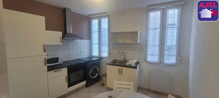 Appartement à louer - Centre Ancien, Pamiers - 1 pièce