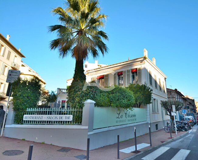Appartement 10 pièces à Antibes, Coeur de ville, à vendre