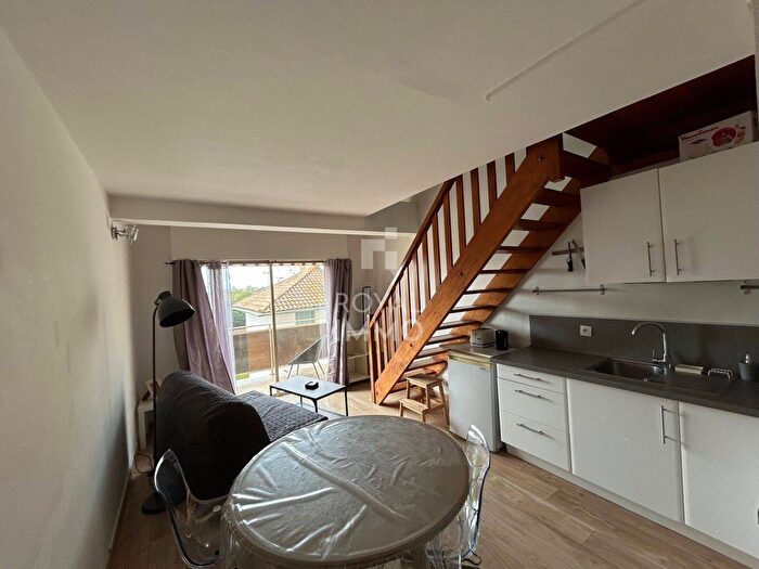 Temple, Toulon : Appartement 2 pièces à louer