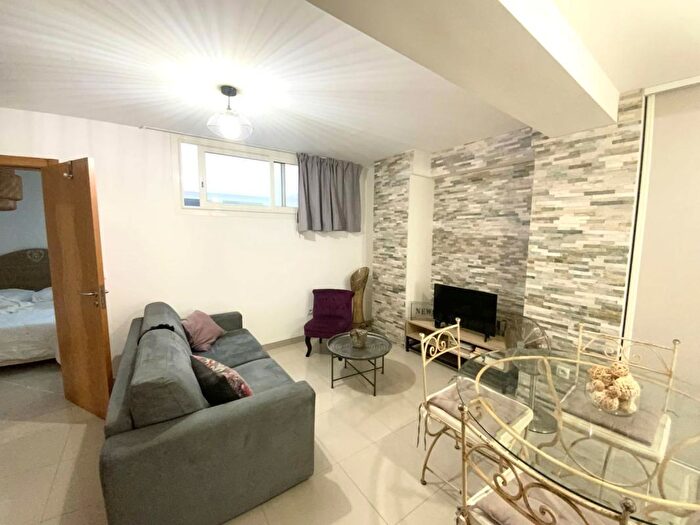 Appartement à vendre - Antibes, Coeur de ville - 2 pièces - 1 chambre